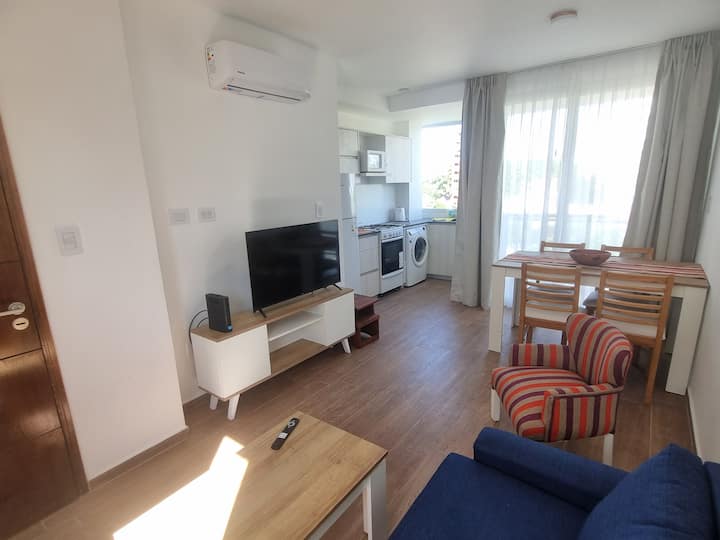 Av. 38 Y Av. 13 Dpto. 4 Personas, 2 Camas. Nuevo - La Plata