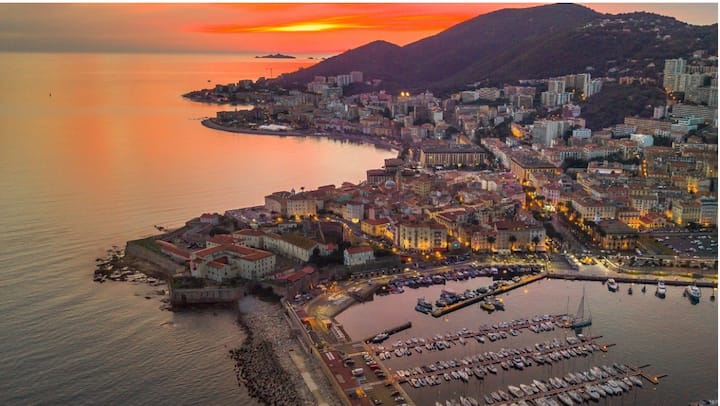 Charmant F3 Ajaccio, Proche Des Plages. - Ajaccio
