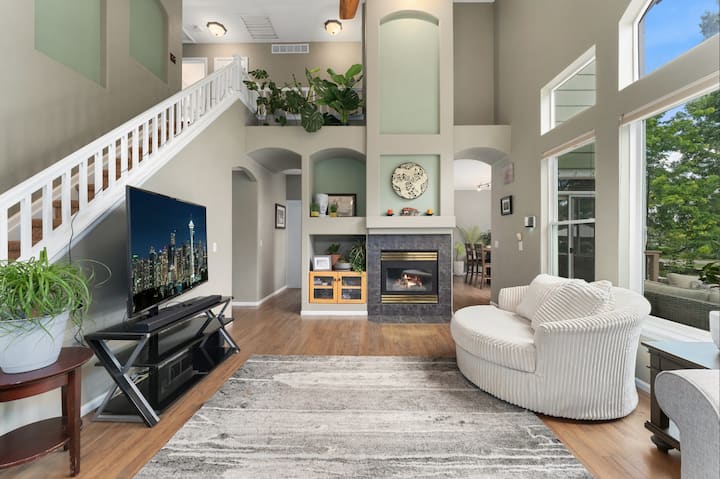 Beautiful Home In Grant Ranch W/ Ac, Fitness Room! - Denver, CO