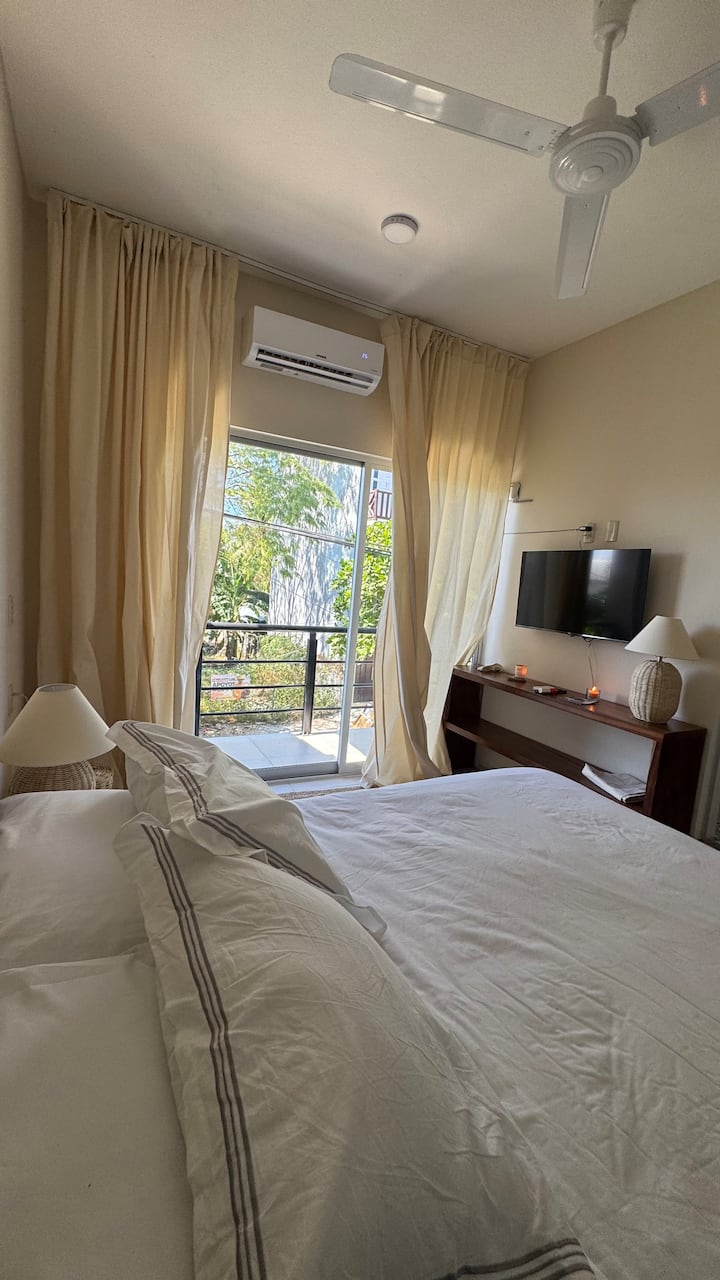 Modern & Coastal Views • 7 Min To Beach - Puerto Escondido