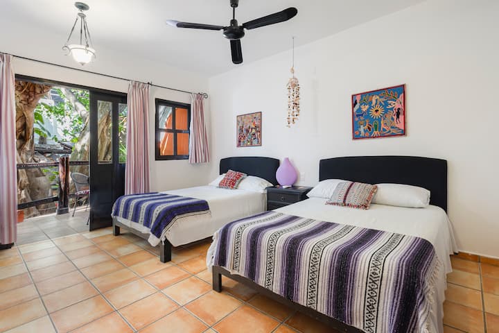 Spacious Comfort & Unique Balcony - Playa del Carmen