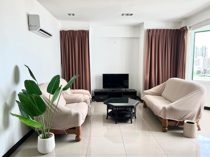 Likas Square Serviced Apartment - 9pax Seaview - Kota Kinabalu