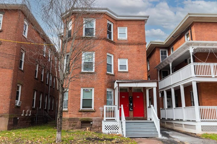 The Red Door Haven At Frog Hollow - Hartford, CT