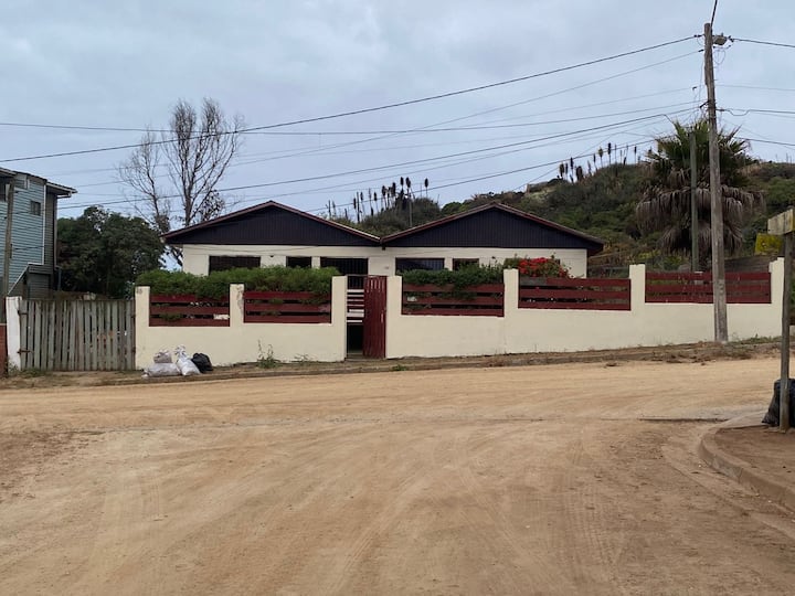 Acogedora Cabaña Junto Al Mar Para 4 Personas. - El Quisco