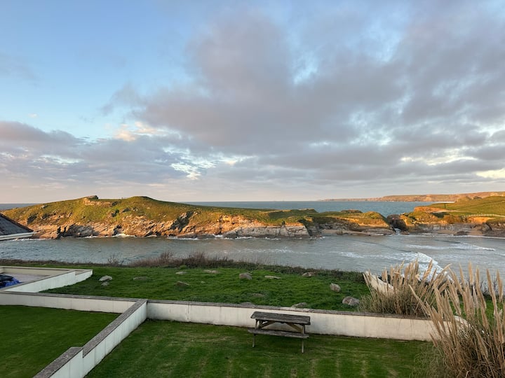 Clifftop Cottage - Sea Views On A Private Headland - Newquay