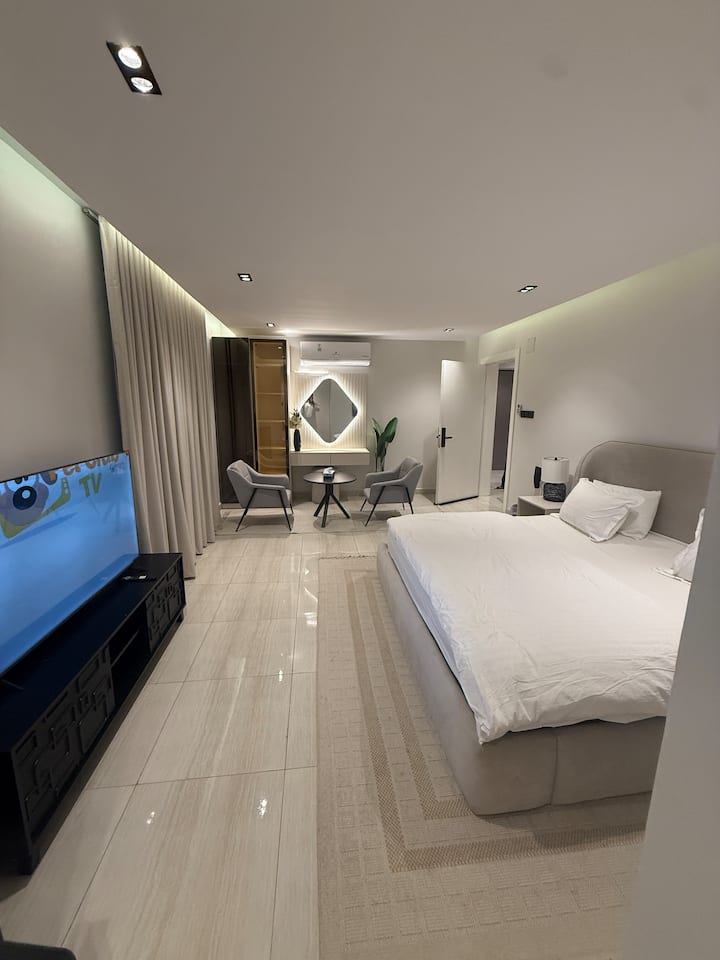 شارع القلم بحي المؤنسيه مدينه الرياض - Riyadh