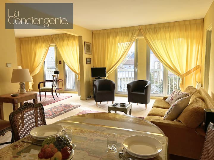 Le Cadre Doré-parking-poitiers Centre - Poitiers