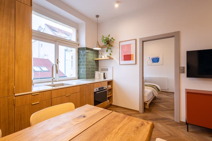 Architektonický Apartmán Pod ŽIžkovskou Věží - Prague
