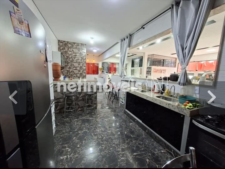 Casa Maravilhosa Para Hospedagem No Carnaval De Bh - Santa Luzia