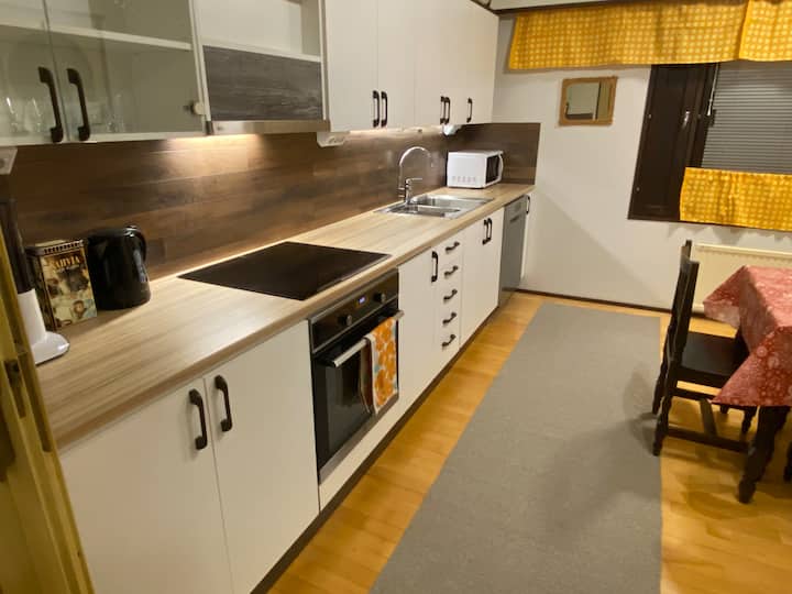 Tunnelmallinen Koti Joulupukin Pajakylän Kupeessa! - Rovaniemi