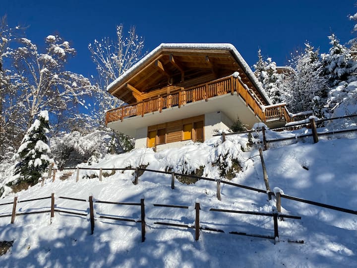 Chalet Les Brantes, Refuge Atypique à Veysonnaz - Nendaz