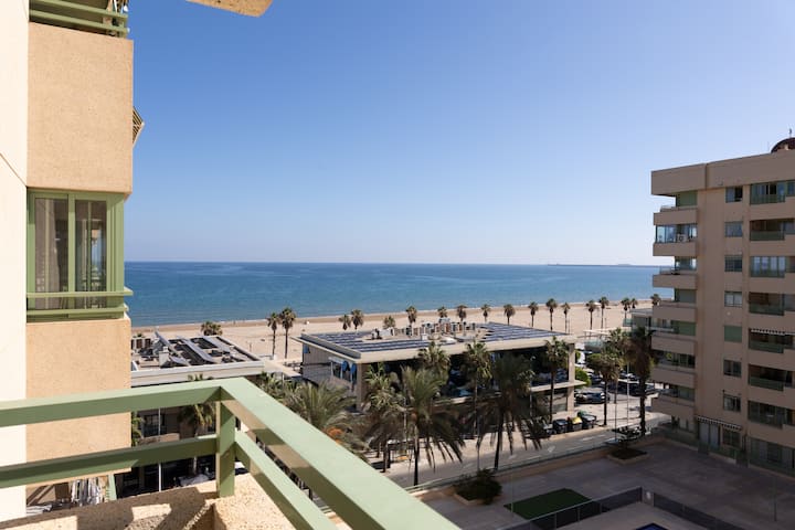 Apartamento De Lujo En Primera Línea - Alboraya