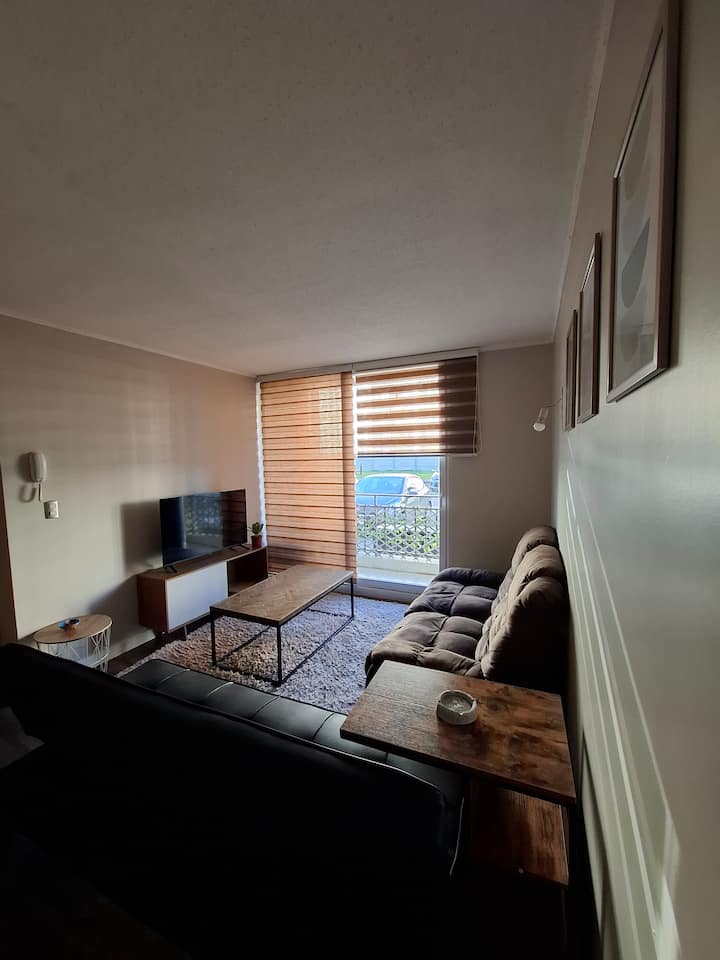 Dpto. En Condominio Con Estacionamiento Privado - Valdivia