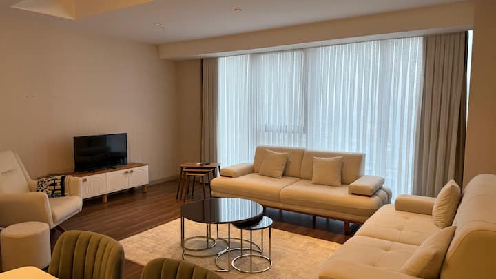 Urban High-rise Living With Panoramic Views - Başakşehir