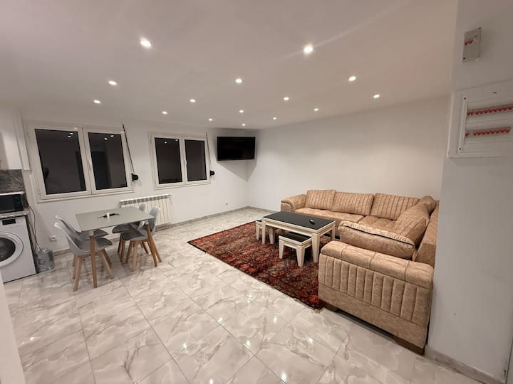 F3 Vue Mer à 20m De La Plage Open Space Moderne - Algiers [El Djazaïr]