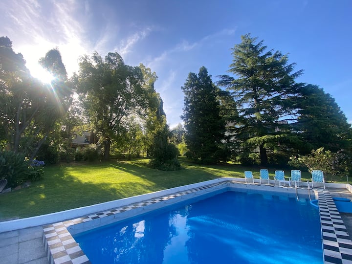 Exelente Chalet Inmejorable Entorno Hermosa Vista - Argentina