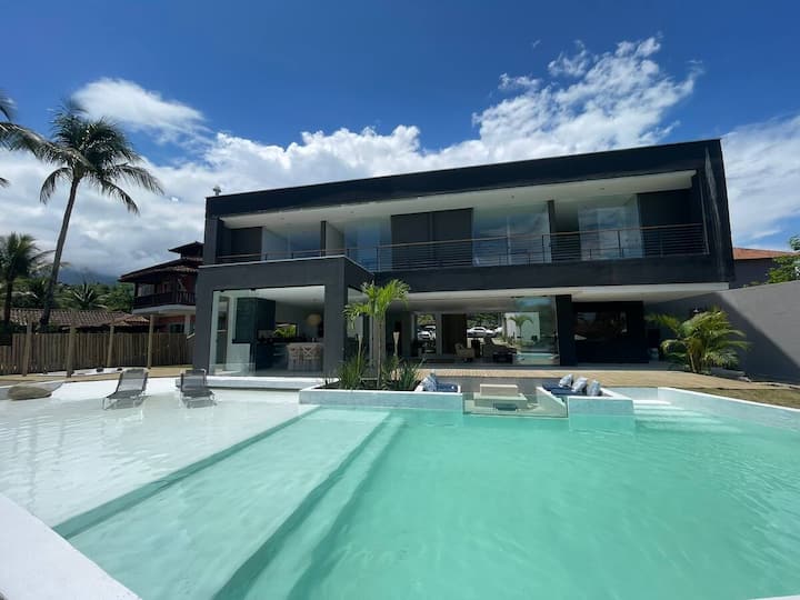 Casa Moderna Canal Bracuhy - Angra dos Reis