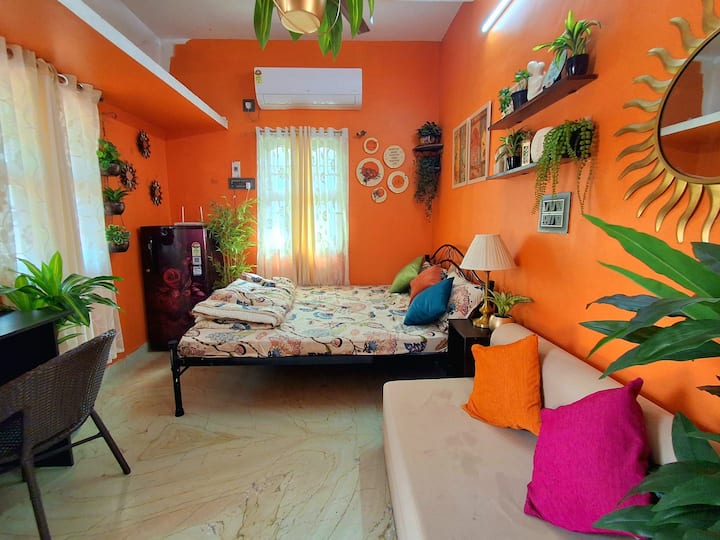 Boutique_pent House, Candle Lght Date, Free Parkng - Chennai