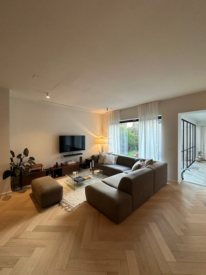 New Renovated House With Garden (Ghent Centrum) - Ghent