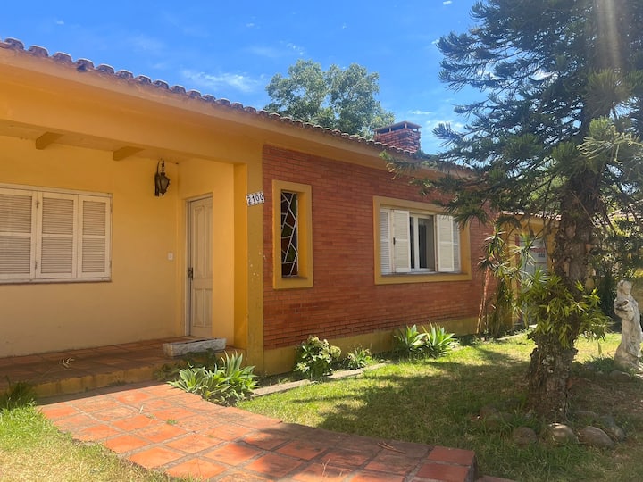 Casa Ampla Com Piscina - São Gabriel