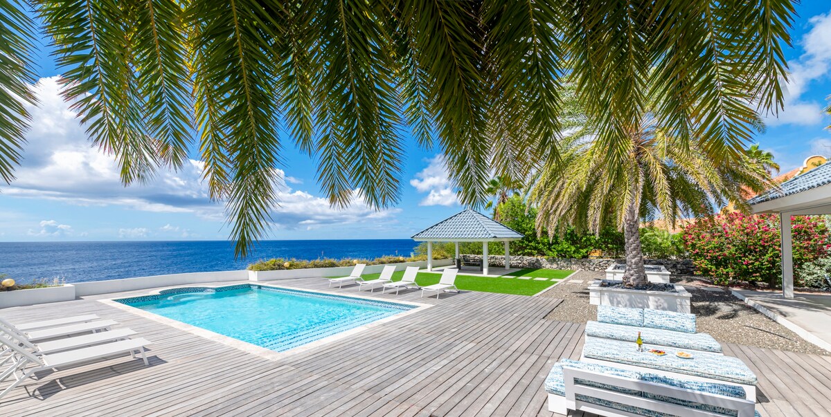 Villa Kokolishi - Resort Coral Estate, - Casas de campo en renta en ...