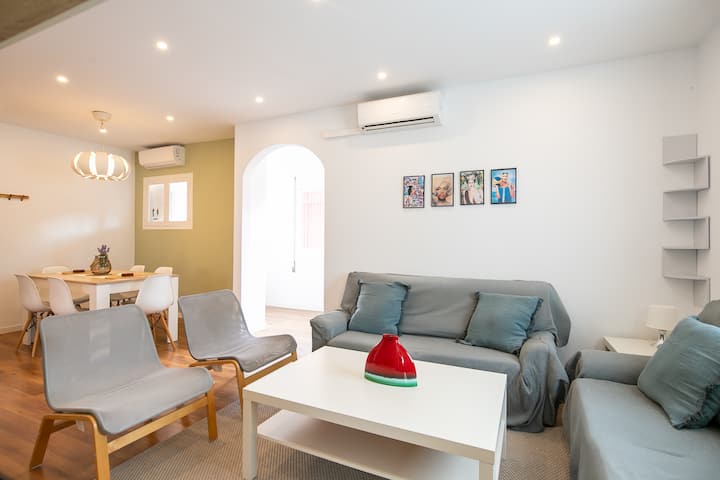 Comfortable Apartment With 3 Rooms - Stage Front Stadium