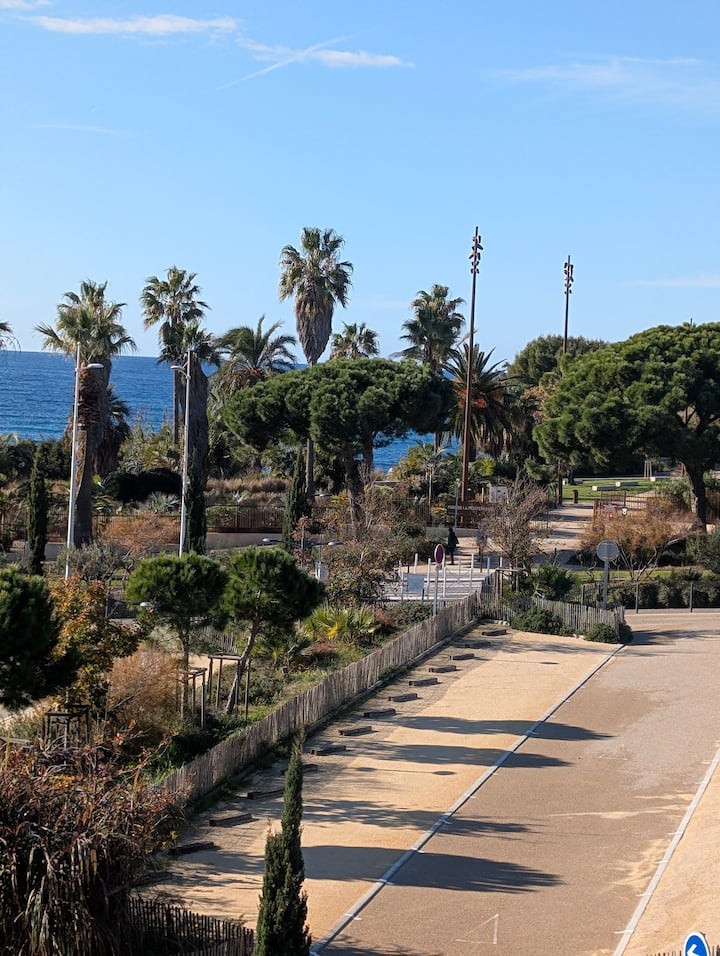 L'écrin Bleu : Studio Vue Mer | Plage & Piscine - Sanary-sur-Mer