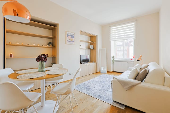 Doma Square View 1br - Superior Suite 2c - Riga