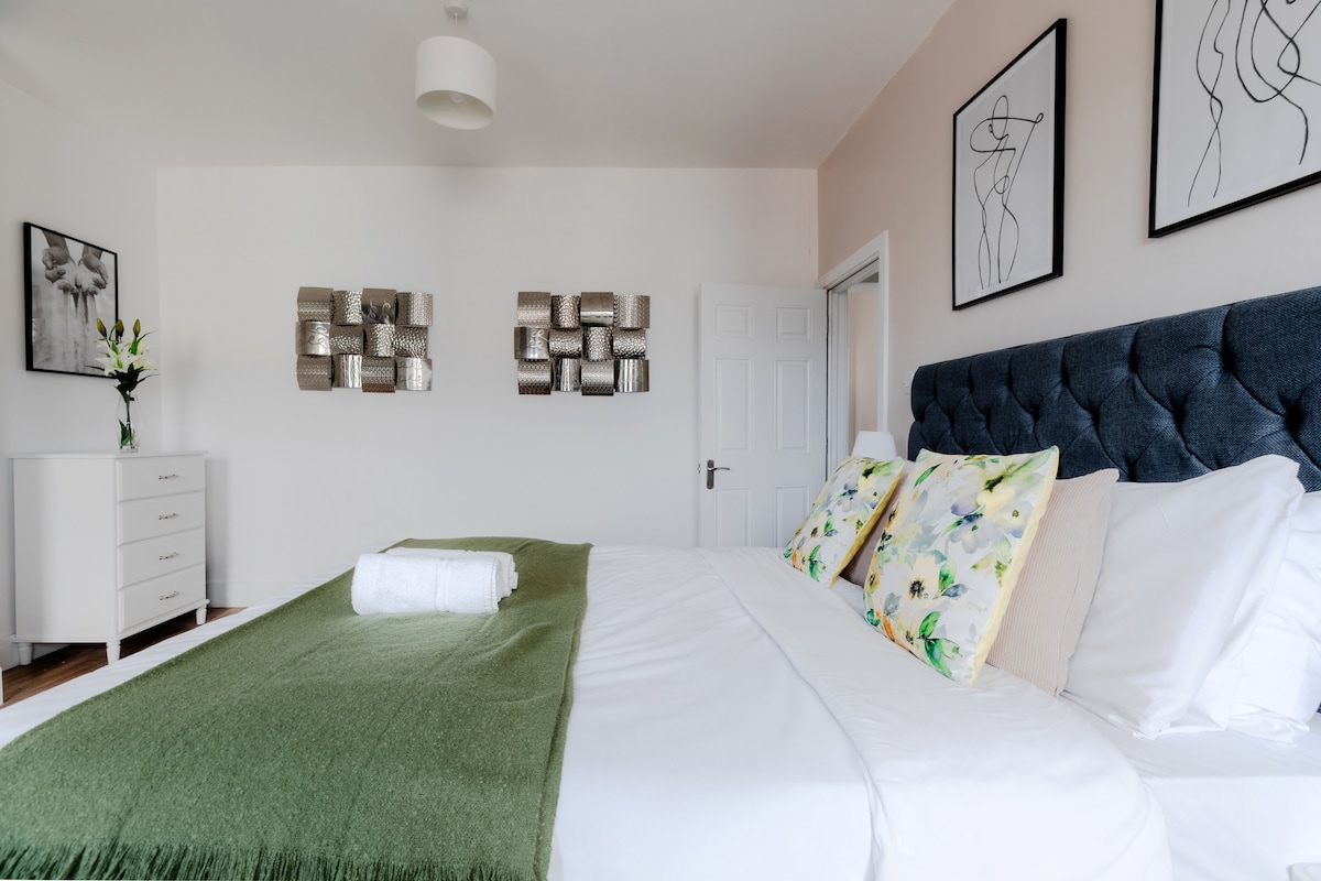 The Regency | Lovely Seafront 3BR 2Bath Southend! - Flats for Rent in ...
