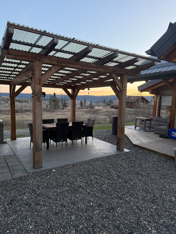 Relax And Enjoy The Cariboo Life! - Williams Lake