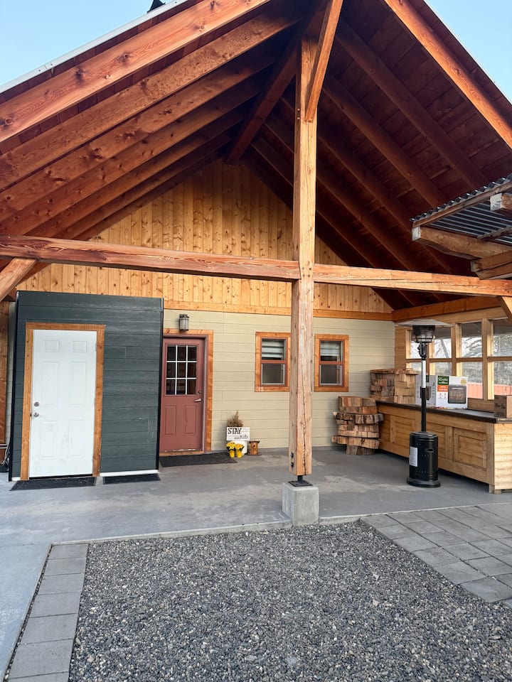 Relax And Enjoy The Cariboo Life! - Williams Lake