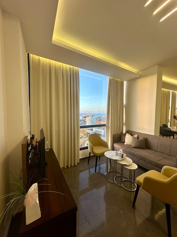 Puerta Del Port - Beirut City Escape - Beirut