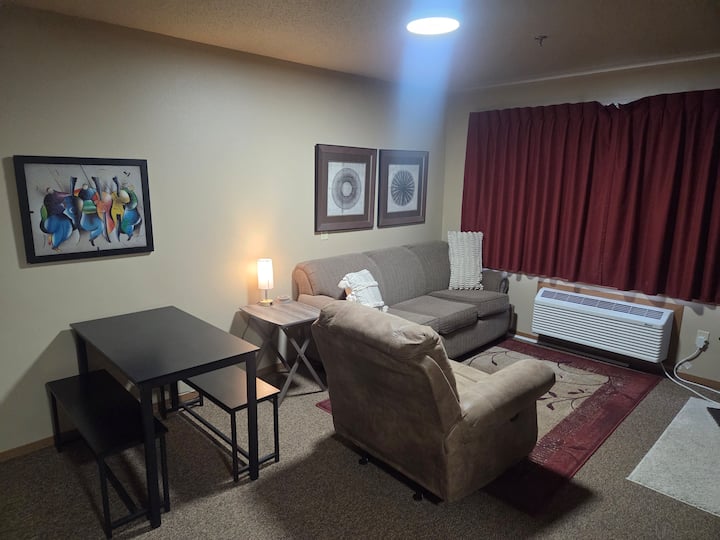 East Side Nice And Convenient Location. - Sioux Falls, SD