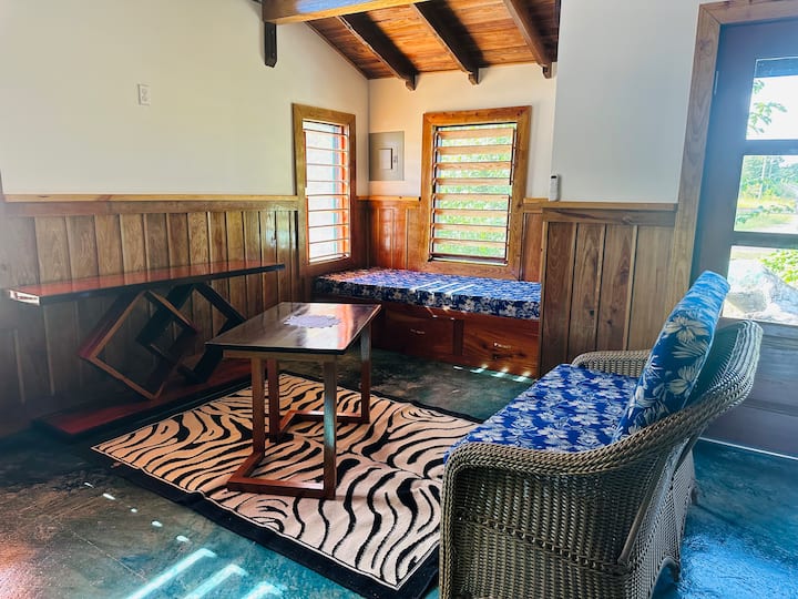 Nature Escape | Ac, Wi-fi & Self Check-in - Belize