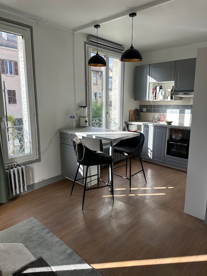 Studio Cosy & Lumineux à 5 Min Des Transports - Suresnes