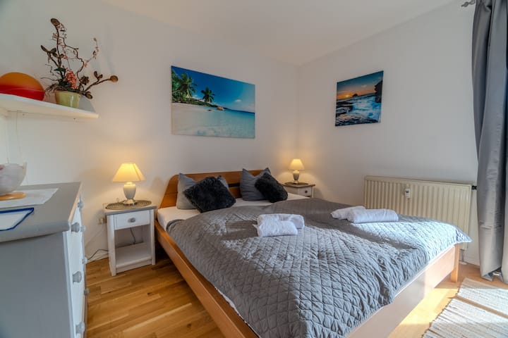 Schönes 1 Zimmer, Sauna, Schwimmbad, Free Parking - Zwiesel