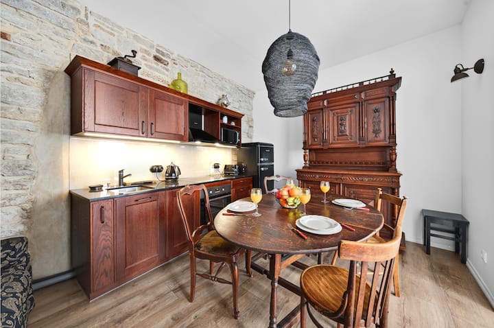 Suite Dans La Vieille Ville Avec 2 Chambres à Côté De L'hôtel De Ville - Tallinn