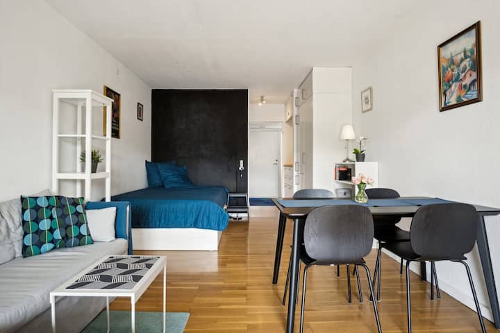 Attraktiv Og Lys Lejlighed Med Perfekt Beliggenhed - Aarhus