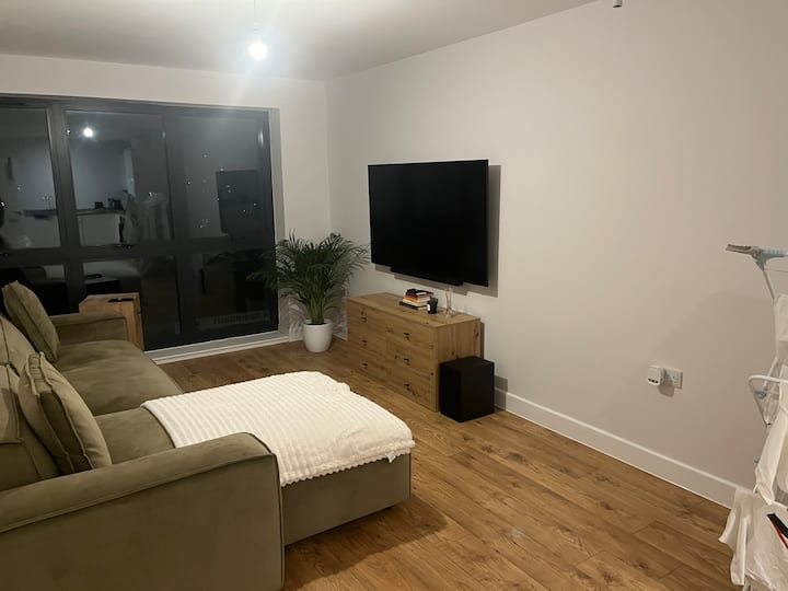 Spacious 1 Bedroom Modern Flat - Tonbridge