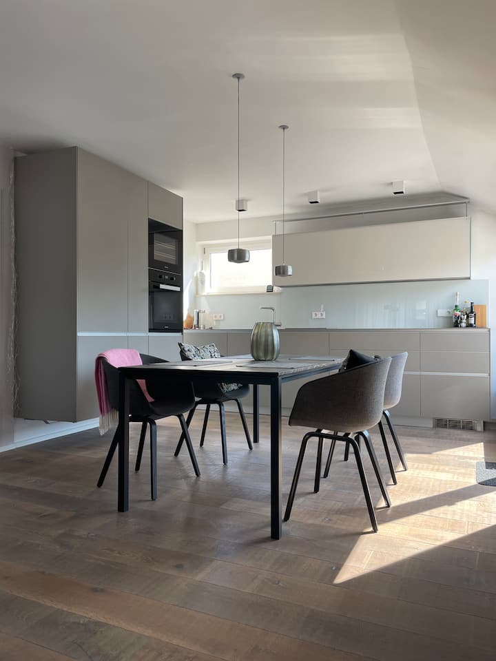 1-zimmer-traumwohnung Mit Toller Aussicht - Bietigheim-Bissingen