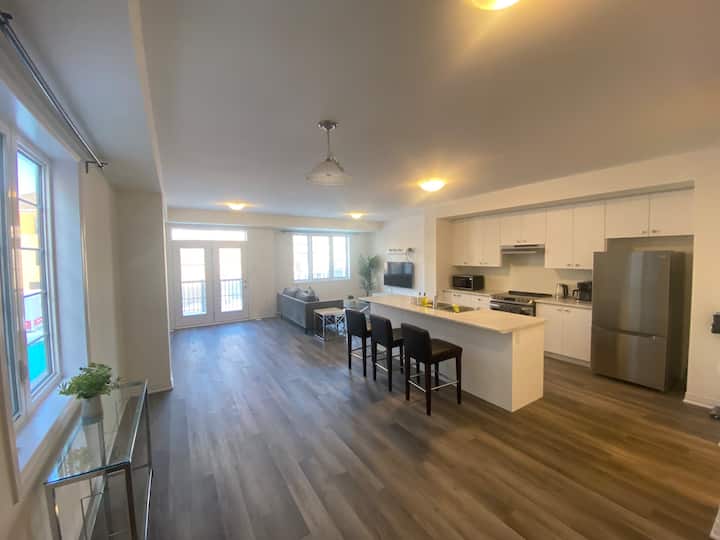 Brand New Built 3-bedroom House Near Niagara Falls - Port Colborne