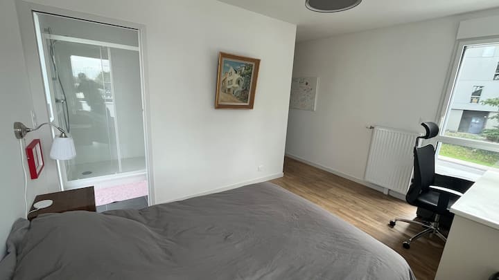 Chambre Parentale Avec Salle De Bain Privative - Rennes