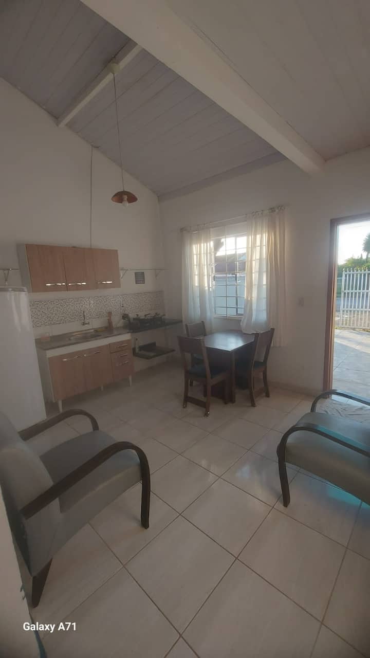 Kitnet Top Mobiliada. Preferencialmente P/ Casal. - Guaratuba