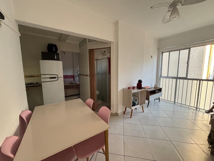 Apartamento Excelente Localização á 250m Da Praia - Santos