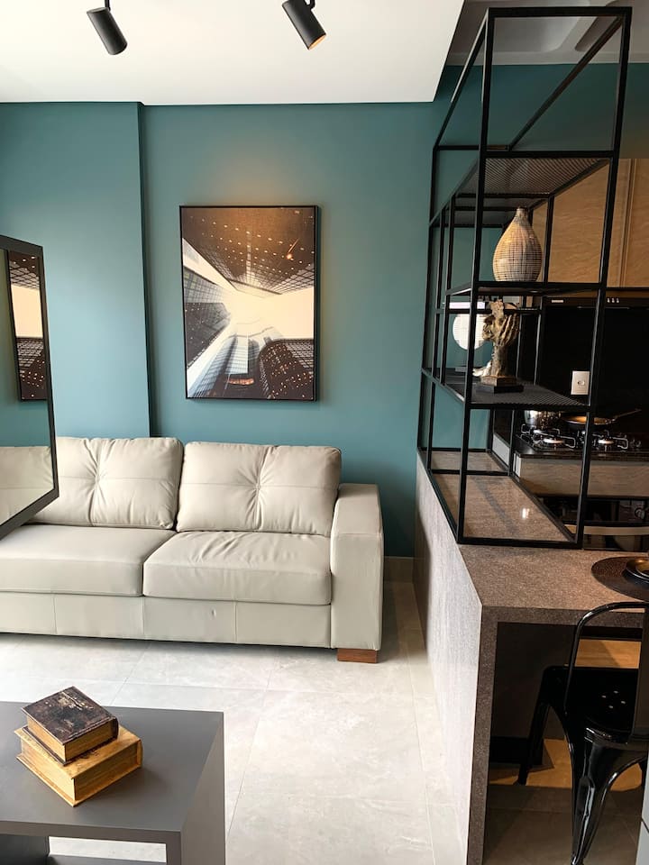 Studio Moderno • Completo E Muito Bem Localizado - Criciúma