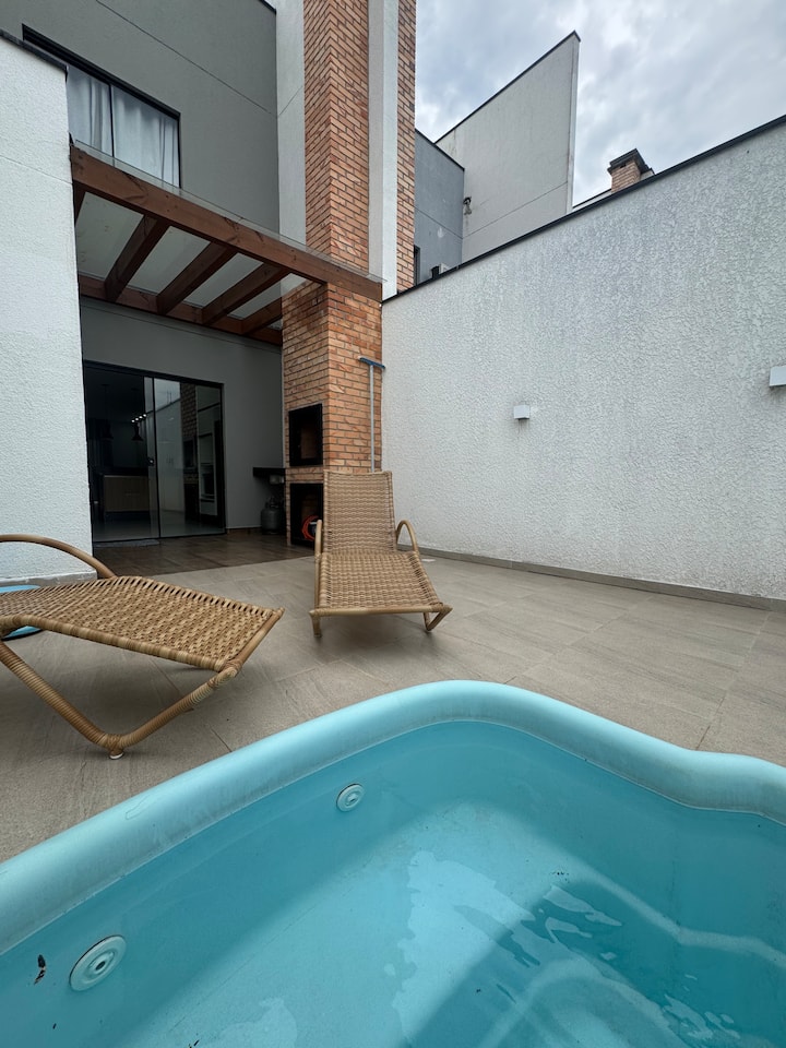 Casa Alto Padrão Apenas 600 Metros Do Mar - Penha