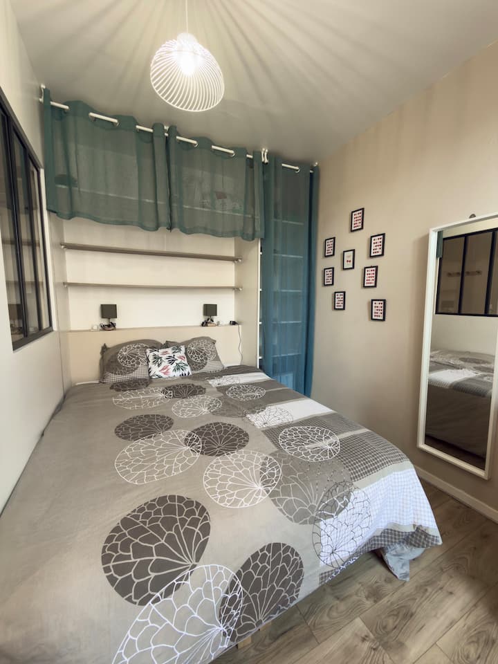 Studio Centre-ville Proche Des Trams Au Calme - Burdeos