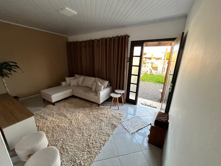 Casa Confortável Em óTima Região De Tramandaí. - Tramandaí