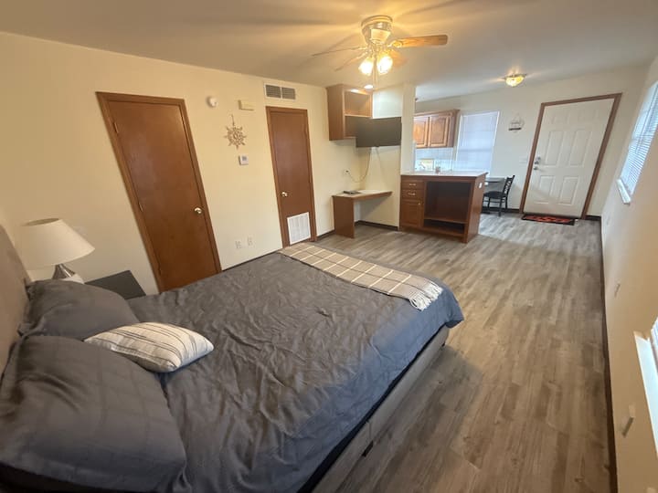 A No Frills, Reliable And Clean Studio #6 - Boomer Lake, OK