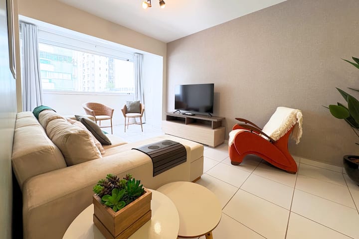 Av. Brasil, 3 Quartos, Completo, 150m Da Praia - Balneário Camboriú